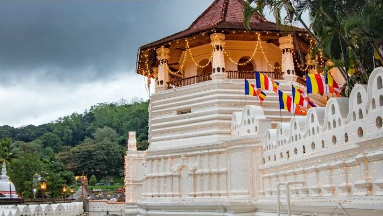 Sri Dalada Maligawa, Kandy, Sri Lanka